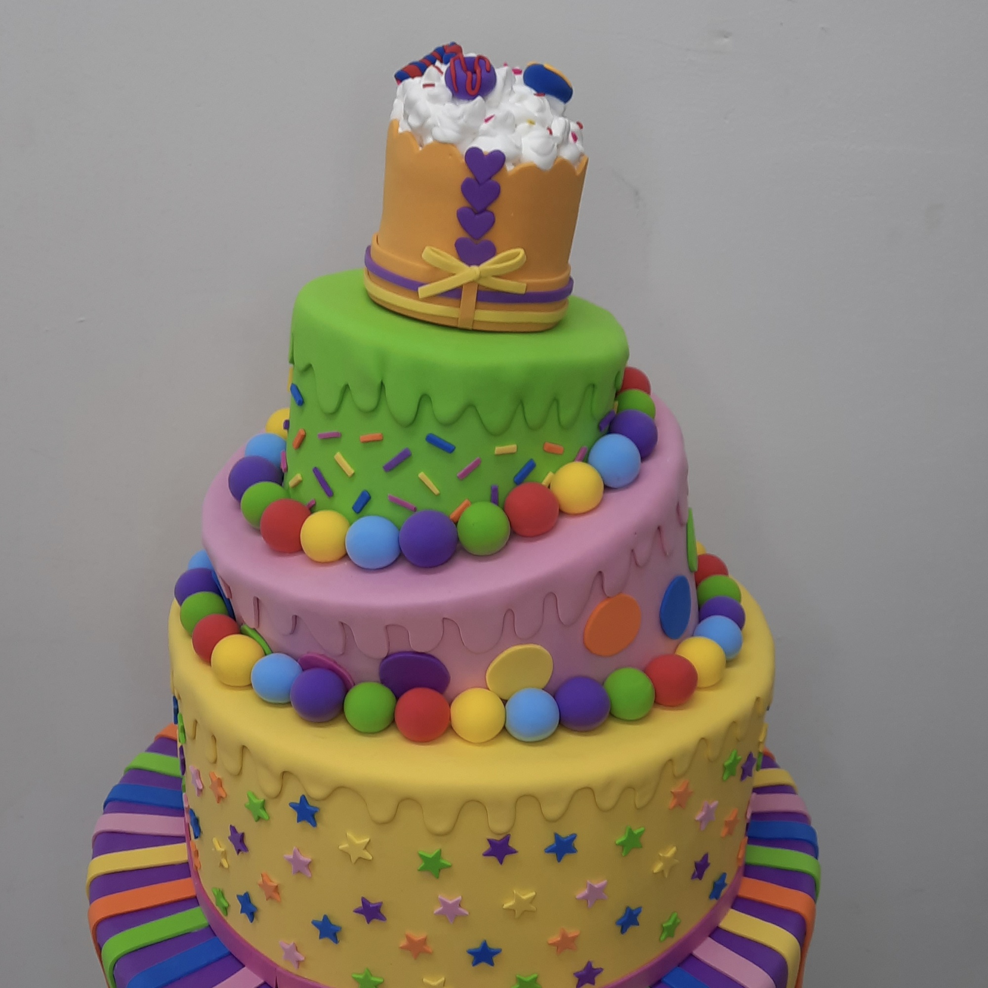 Tarta falsa - Equilibrio de Colores - Artesanía Lara